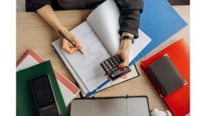 How to Calculate Salary Per Day and an Incomplete Month Pay
