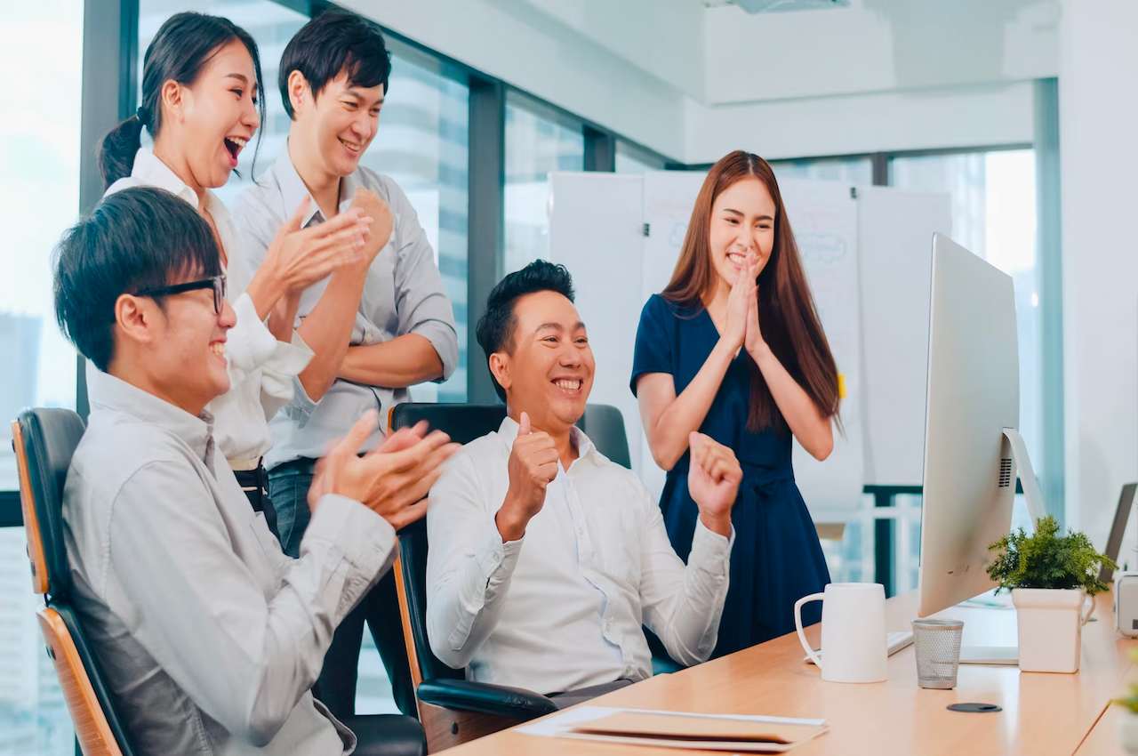 11 Ways to Boost Employee Morale - StaffAny